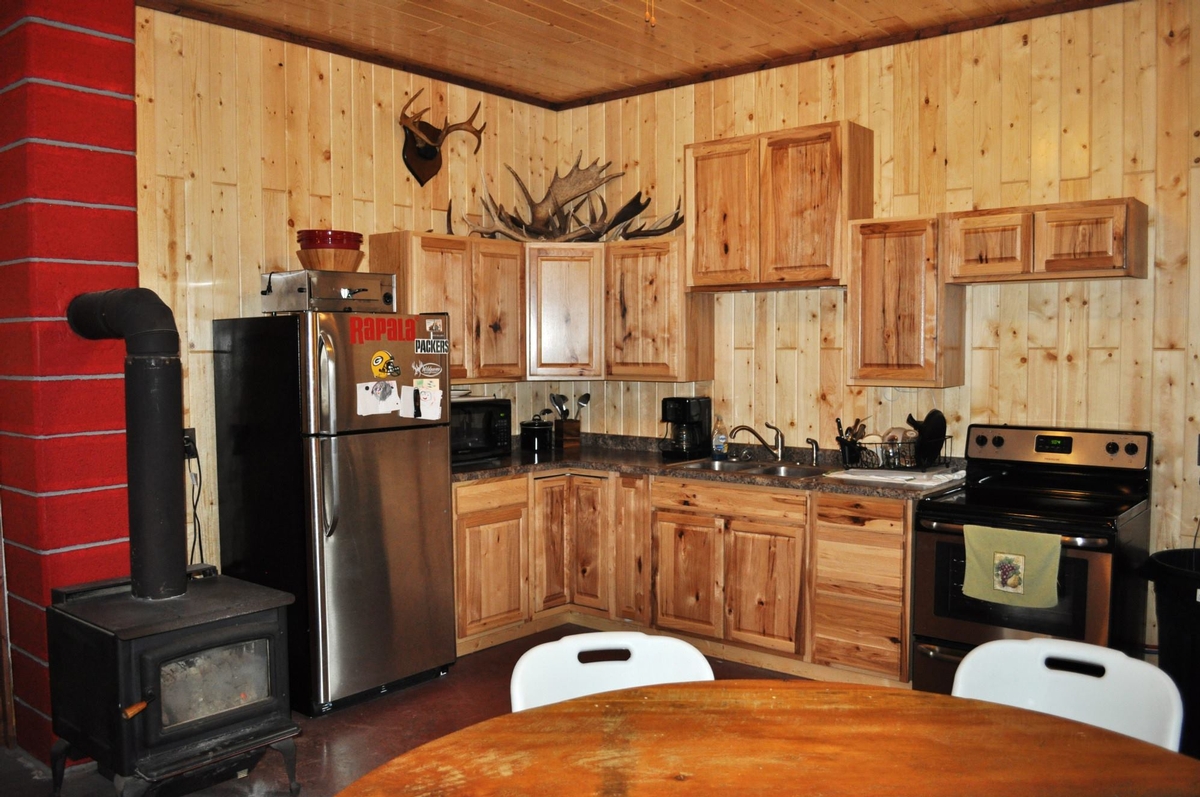 Minnesota Hunting Lodge | Rustic Deer Hunting Lodge